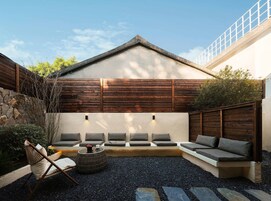 Villa Básica, pátio, vista para o pátio | Terraço/pátio interior