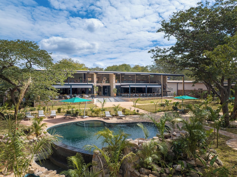Waterfalls Lodge - Victoria Falls