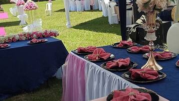 Espaço exterior para banquetes