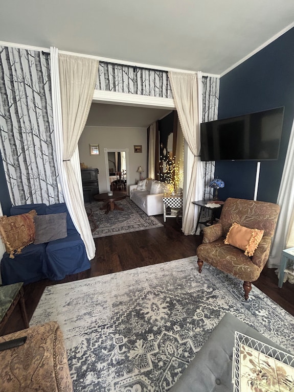 Spacious 5-bedroom Victorian House In Charming Old Town Alpena With Ac - Alpena, MI