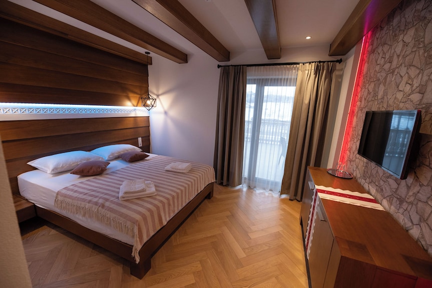 Casa Danciu Fanate Tradiție, Liniște șI Ospitalitate îN Inima Naturii - Județul Maramureș