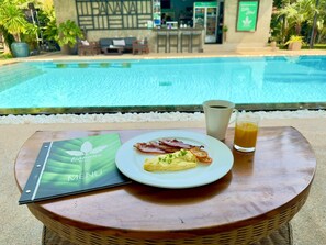 Café da manhã continental grátis todos os dias