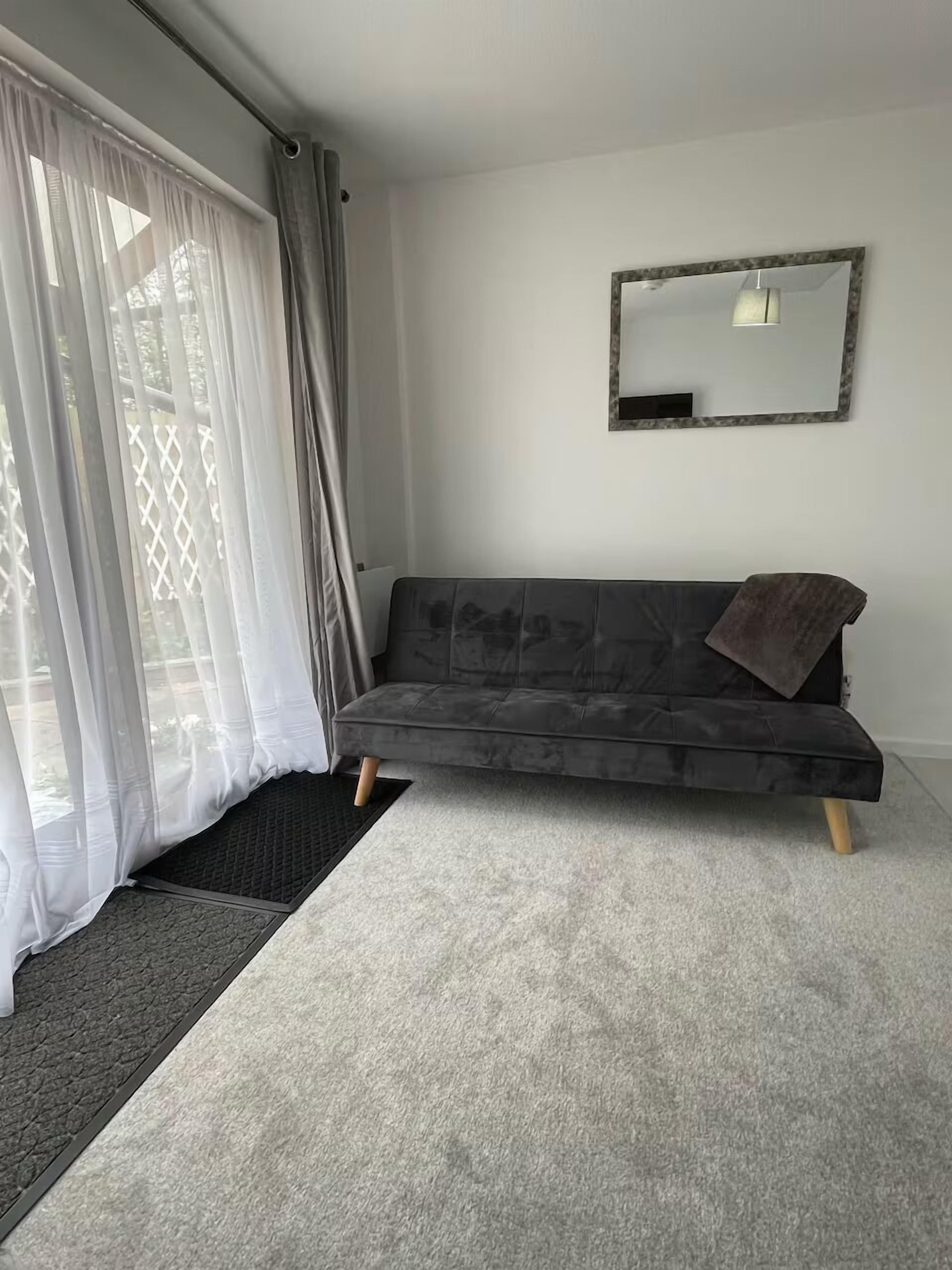 Modern Double Bed Apartment In Milton Keynes - Buckinghamshire