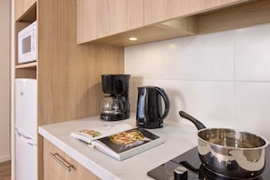 Estúdio Clássico | Cozinha privada | Minifrigorífico, um micro-ondas, uma placa de cozinha