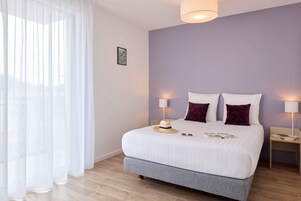 Estúdio | Berços grátis, Wi-Fi de cortesia, roupa de cama