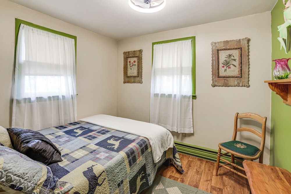 Walk to Gray Lake: Cottage w/ Grill & Fire Pit - Lake | Vrbo