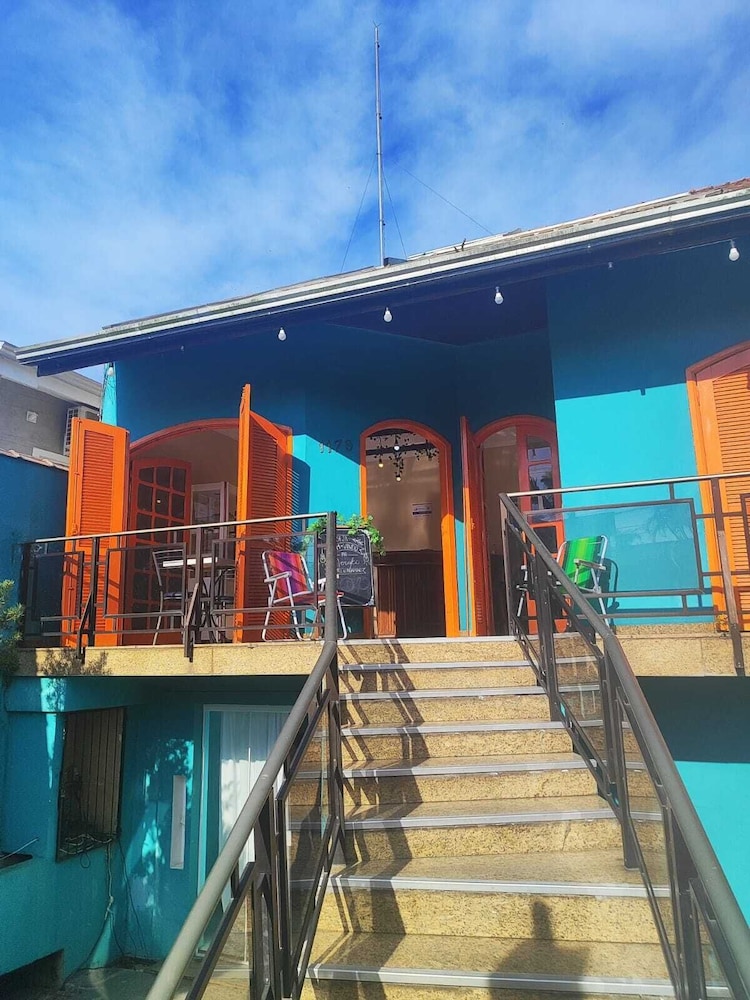 Meraki Hostel - Paranaguá