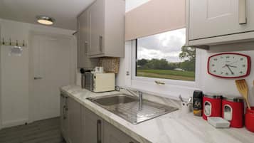 Talheres/pratos/utensílios de cozinha