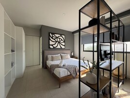 Roupa de alta qualidade, secretária 