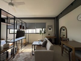 Roupa de alta qualidade, secretária 