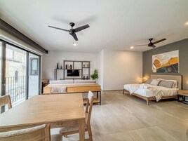 Loft Superior | Sala de estar | Smart TV de 44 polegadas com canais digitais 