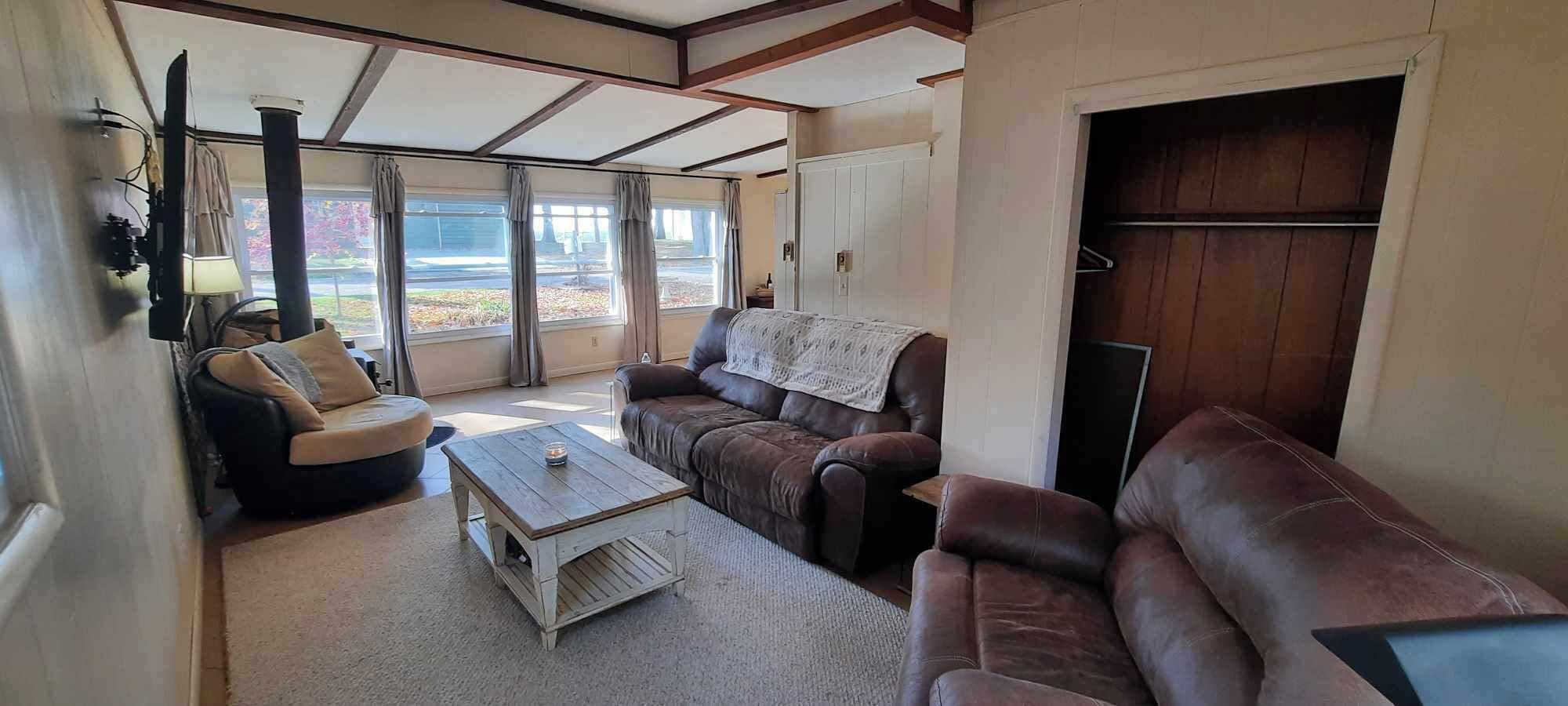 Year Round Rambler - Canal/ Lake Access - Tustin, MI