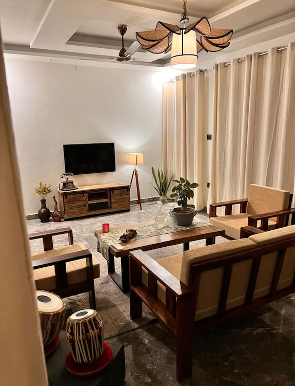 Gita Bhawan - Elegant Escape \N2-bedroom House In A Peaceful Locality - Haridwar