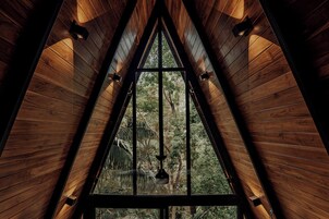 Suite Familiar, varanda, vista para o jardim | Roupa de alta qualidade, camas de colchão Tempur-Pedic, Wi-fi grátis 