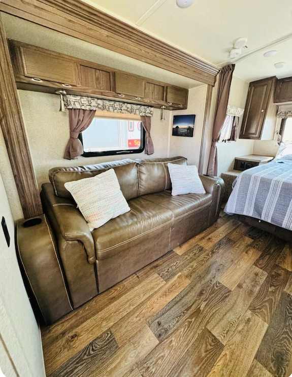 Fantastic Little Rv With Ac In Charming Exeter - California