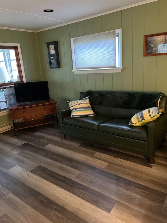 Kd Cottages\nprivate 2-bedroom Tan Cottage On Dunnings Creek, In Bedford County - Pennsylvania