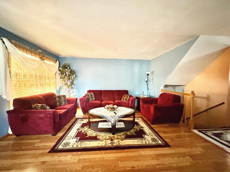 Cozy Home By The Lake - Oak Creek, WI