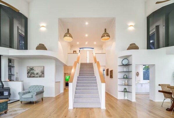 Casa família, 6 quartos, vista para o jardim | Área de estar