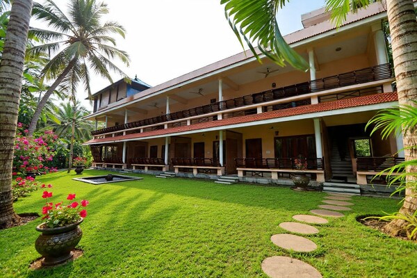 Hotel Coco Bech Kovalam Ayurvedic Resort - Kovalam