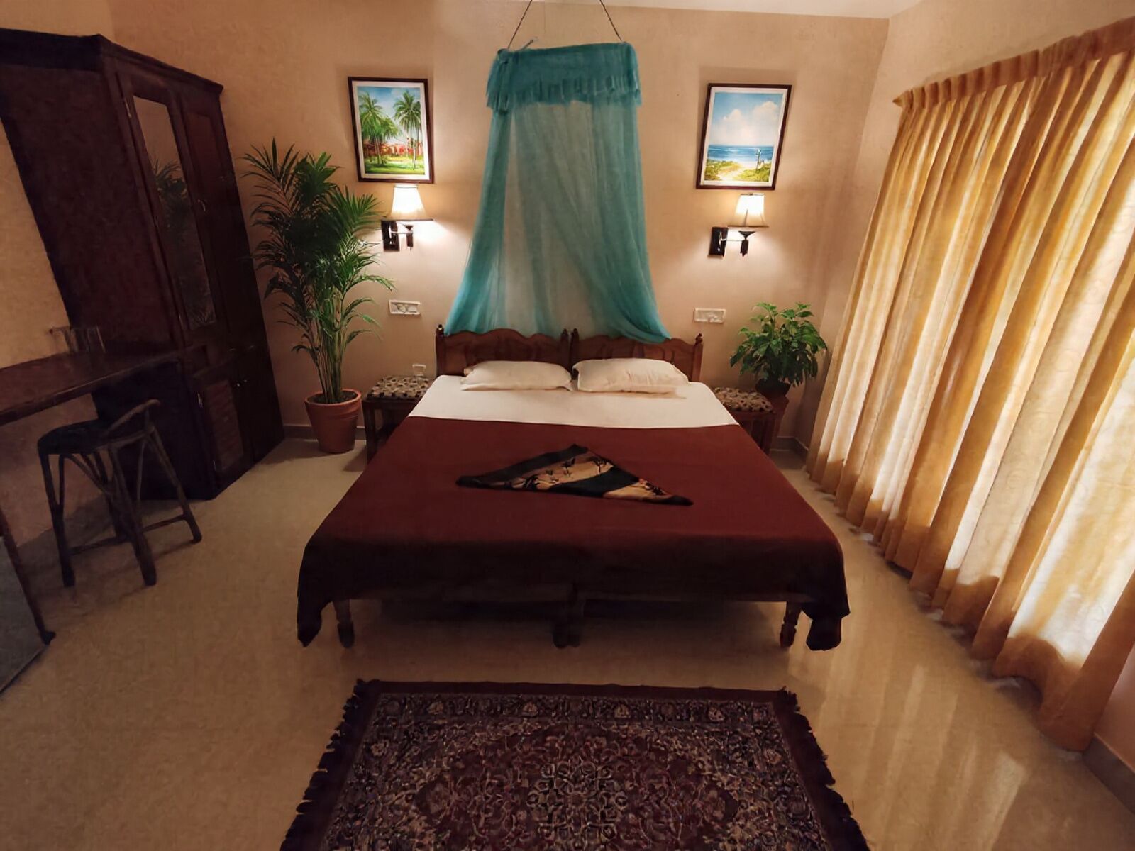 Secretária, Wi-fi grátis, roupa de cama fornecida 