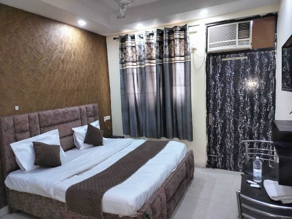 Hotel Green Snapper - Delhi