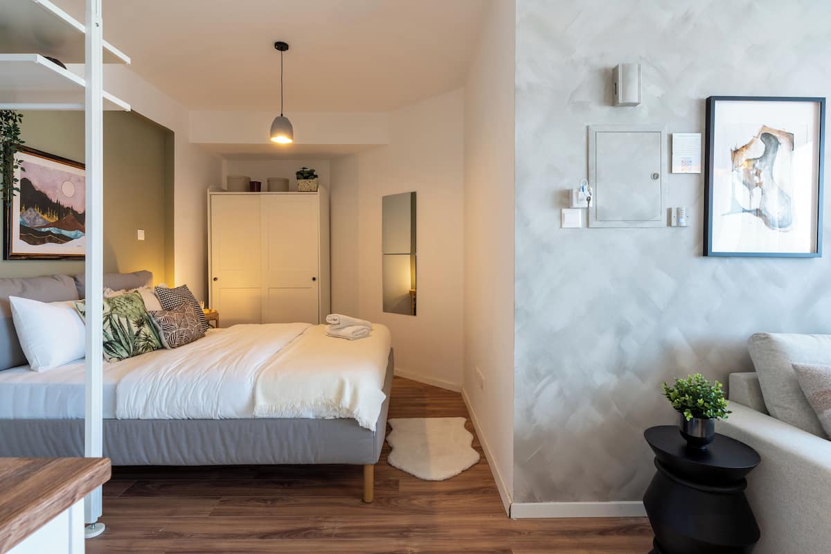 Estúdio | 1 quarto, roupa de alta qualidade, com decoração personalizada