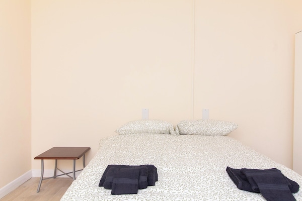 Brookvale Guest House Room 7 - Wiltshire