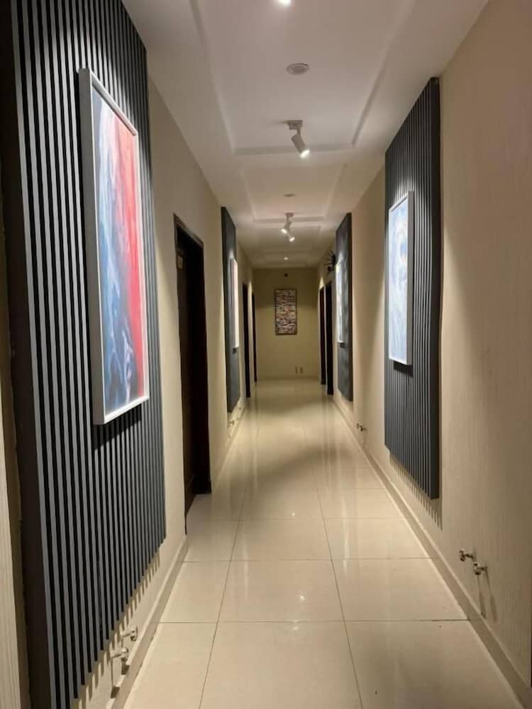 Shelton Boulevard Hotel Lahore - Lahore