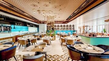 Pequeno-almoço tipo buffet diário (599 INR por pessoa)