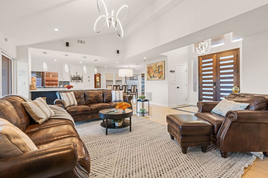 La Jolla Escape With Pool Rooftop Views - San Diego Airport (SAN)