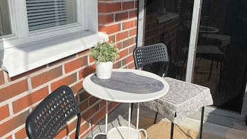 Apartamento Comfort, 1 quarto, varanda, vista para o pátio | Terraço/pátio interior