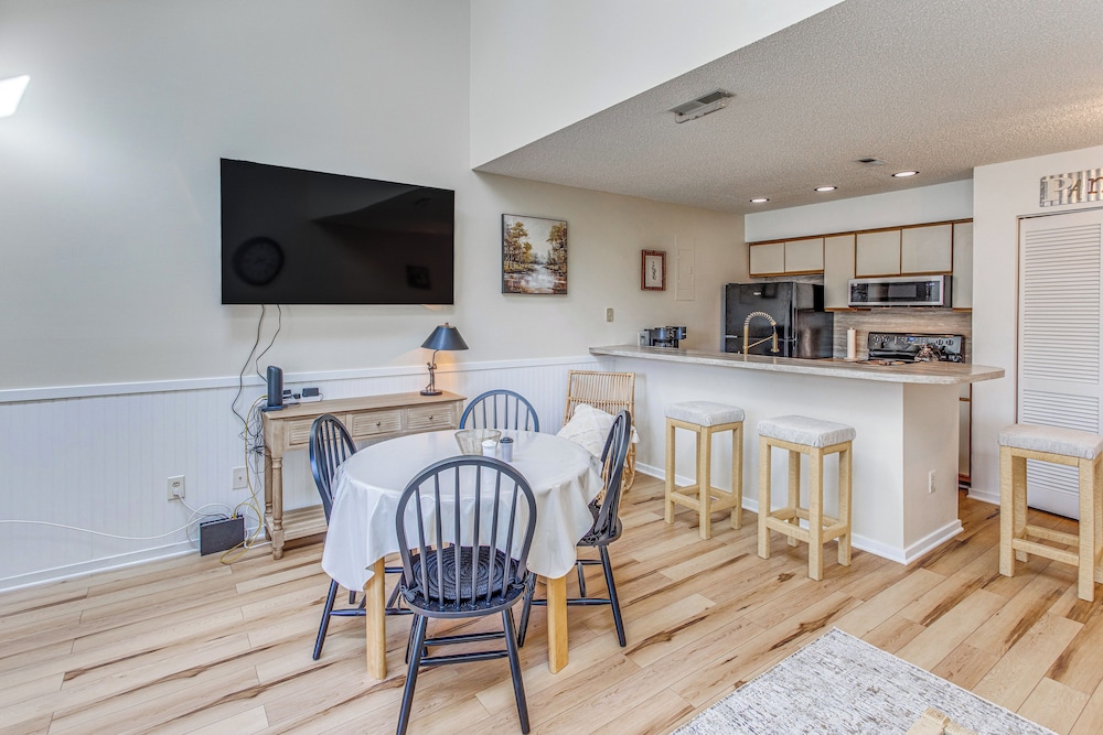 Close To Golfing & Beaches: Little River Retreat! - Little River, SC