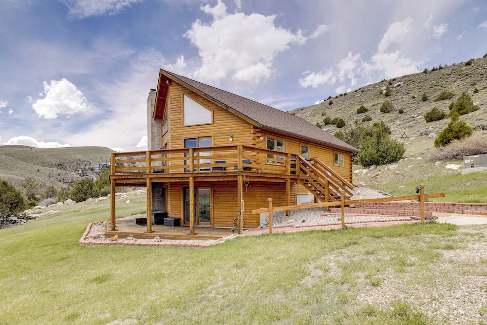 Walk To Sinks Canyon State Park: Spacious Home! - Lander, WY