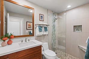 Condo, 2 quartos | Banheiro | Toalhas de banho 
