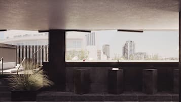 Piscina interior, piscina exterior