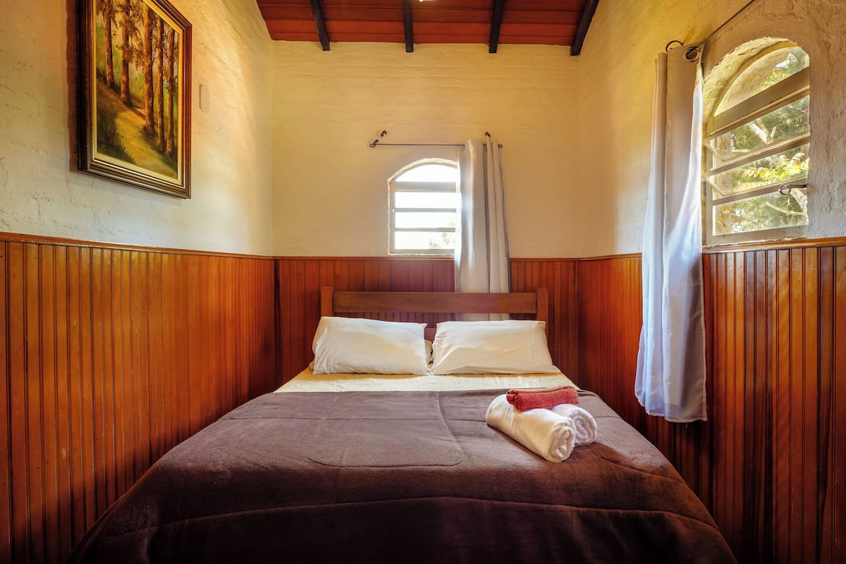 Quarto Standard | 2 quartos, Wi-fi grátis, roupa de cama fornecida