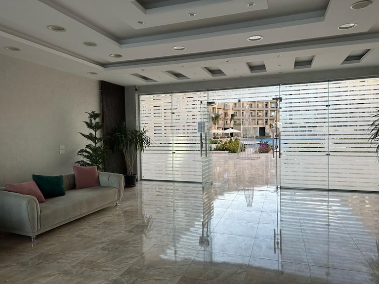 2-bedroom Resort In Peaceful Red Sea Governorate With Wifi, Ac - 후루가다