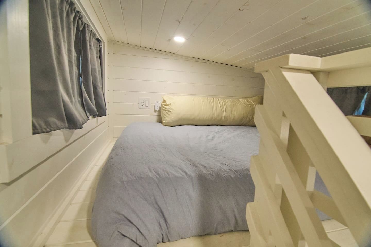 La Casa Caliente - Spa | Romantic Tiny Retreat Near Beaches & Old Town - St. Augustine Beach, FL