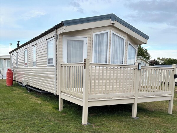 Caravan 607 - Essex