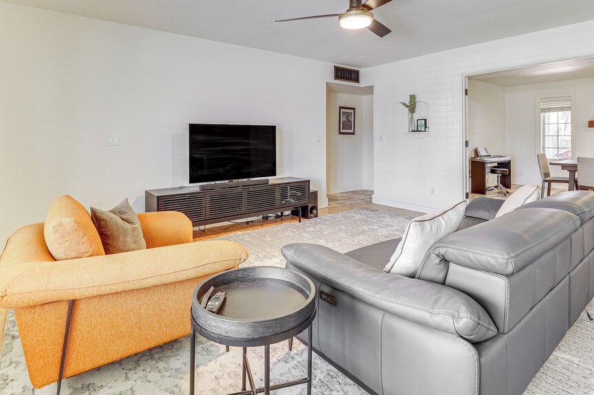 3 Mi To Dtwn Shops & Eats: Mesa Home W/ Pool! - Mesa, AZ