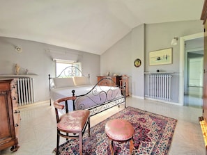 Casa, sacada, vista para o vale | Berços grátis, roupa de cama