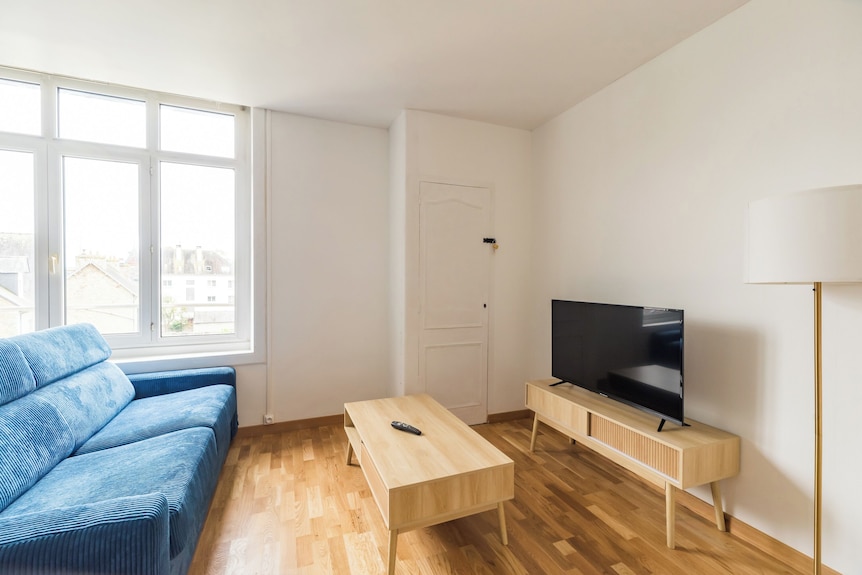 Hôtel Lefort - La Bretonne Authentique Vue Jardin - Proche Gare Et Centre - Guingamp