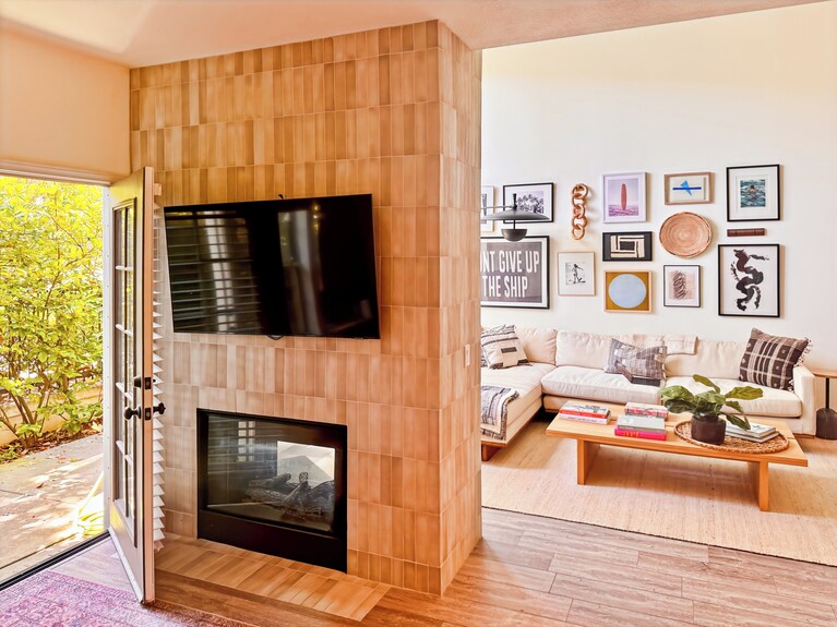 Charming 3-bedroom Condo In Newport Coast, Renovated By A Top Designer In 2023. - Laguna Beach, CA