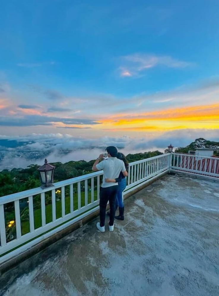 Bitcoin Chateau By Verdant - San Salvador