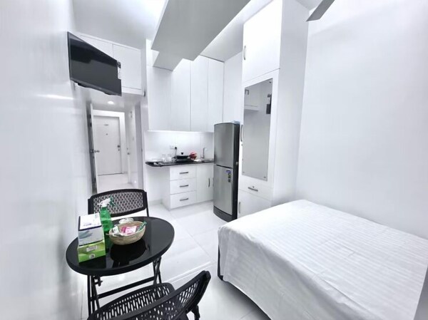 250 Sq.ft Studio Apartment With Pool 3 - Dhaka