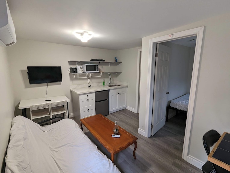 Modern Tiny Wood Cottage #4 Camping Style Cottages 5 Minutes To The Beach! - Wasaga Beach