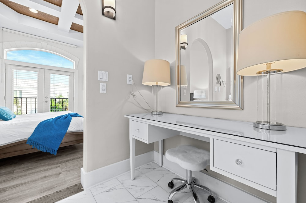 🌊 Coastal Crush | Private Pool | Pet Friendly | FREE Golf ⛳ - Destin | Vrbo