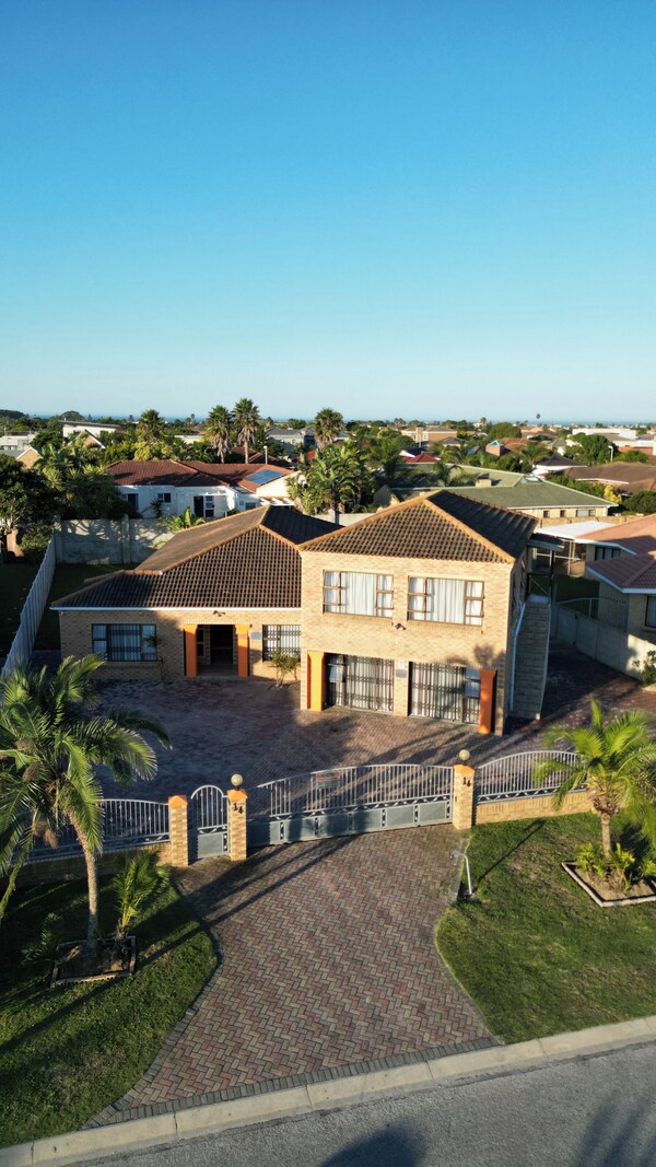 Sunset Events And Accommodation - Port Elizabeth