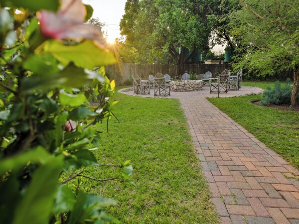 Monkey Thorn Lodge & Wellness Spa - White River