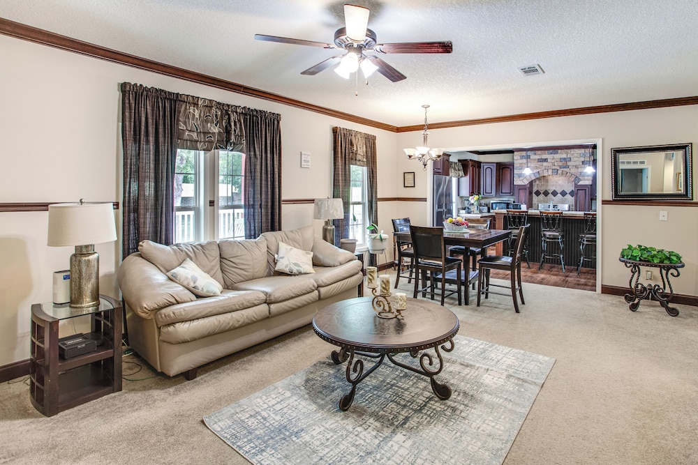 Swim, Fish & Relax: Eastover Gem W/ Porch - Columbia, SC